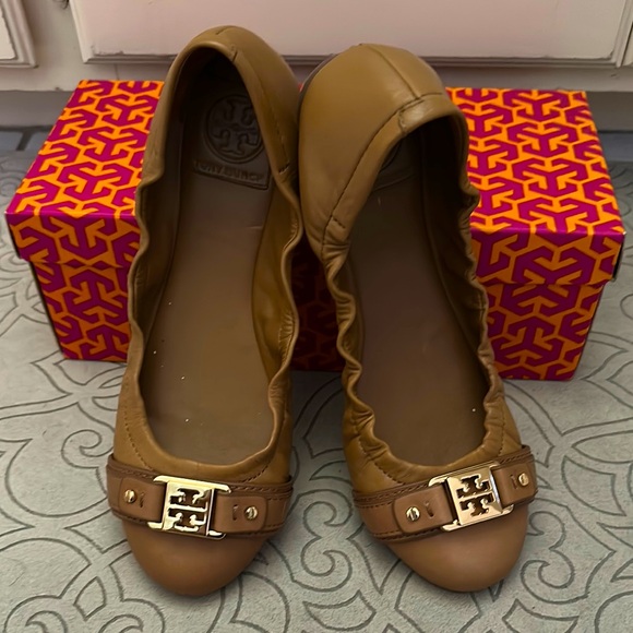 Tory Burch | Shoes | Tory Burch Royal Tan Ambrose Ballet Flats With ...